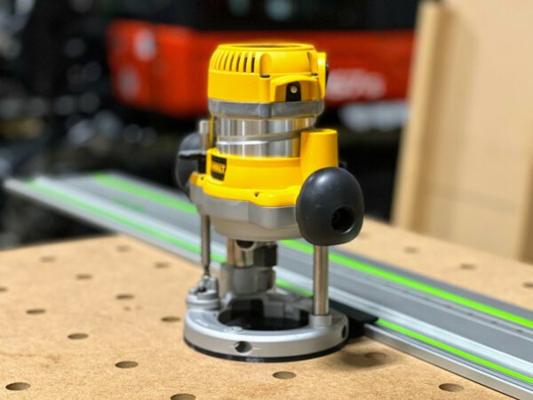 Dewalt Plunge Router DW618 Adapter Guide Rails - ToolCurve