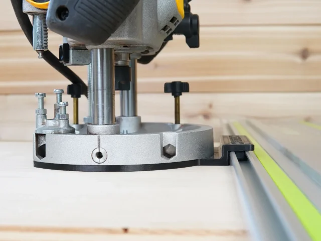 Dewalt Plunge Router DWE625 Adapter Guide Rails - ToolCurve